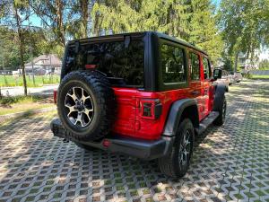 Sarkans Jeep Wrangler 2020 Viļņa, ar dzinēja tilpumu 2.00 L un nobraukumu 59 tūkst. km par 24900 €, foto 9 vietnē AUTOMOTO.COM.LV