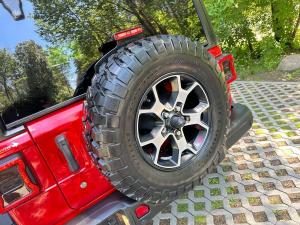 Sarkans Jeep Wrangler 2020 Viļņa, ar dzinēja tilpumu 2.00 L un nobraukumu 59 tūkst. km par 24900 €, foto 17 vietnē AUTOMOTO.COM.LV