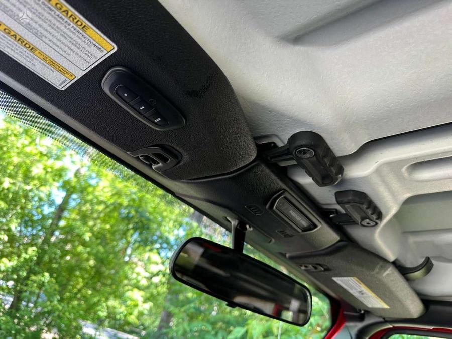 Sarkans Jeep Wrangler 2020 Viļņa, ar dzinēja tilpumu 2.00 L un nobraukumu 59 tūkst. km par 24900 €, foto 39 vietnē AUTOMOTO.COM.LV