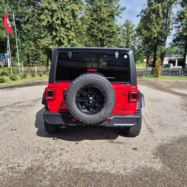 Sarkans Jeep Wrangler 2020 Kazlų Rūda, ar dzinēja tilpumu 3.60 L un nobraukumu 92 tūkst. km par 34900 €, foto 7 vietnē AUTOMOTO.COM.LV