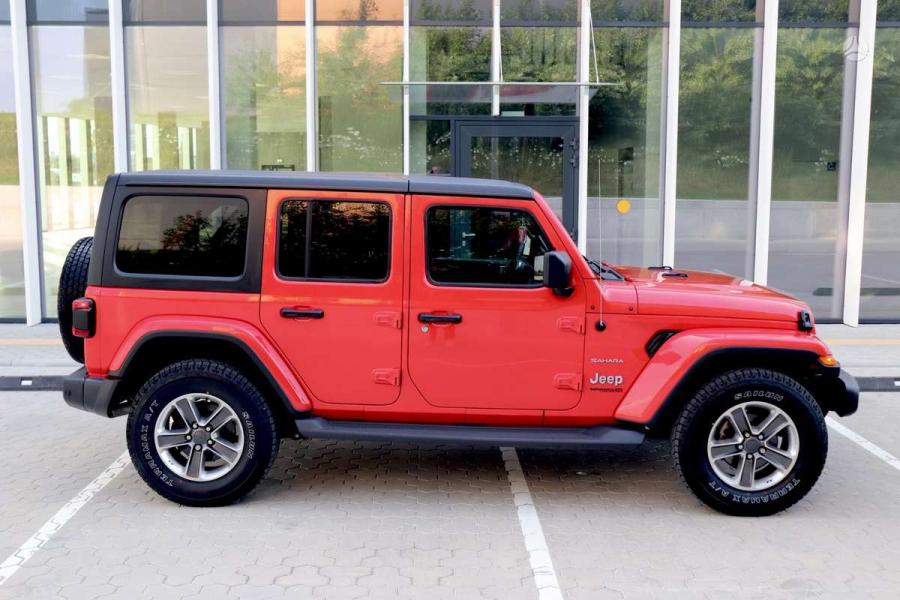 Sarkans Jeep Wrangler 2020 Viļņa, ar dzinēja tilpumu 2.00 L un nobraukumu 94 tūkst. km par 28999 €, foto 8 vietnē AUTOMOTO.COM.LV
