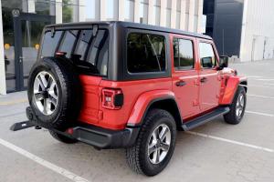 Sarkans Jeep Wrangler 2020 Viļņa, ar dzinēja tilpumu 2.00 L un nobraukumu 94 tūkst. km par 28999 €, foto 9 vietnē AUTOMOTO.COM.LV