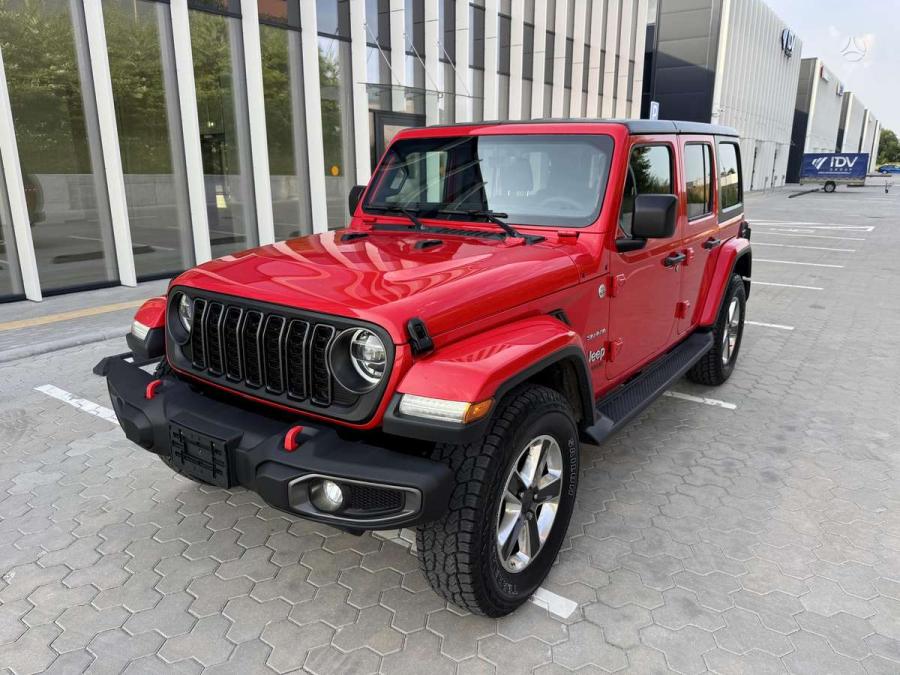 Sarkans Jeep Wrangler 2020 Viļņa, ar dzinēja tilpumu 2.00 L un nobraukumu 94 tūkst. km par 28999 €, foto 10 vietnē AUTOMOTO.COM.LV
