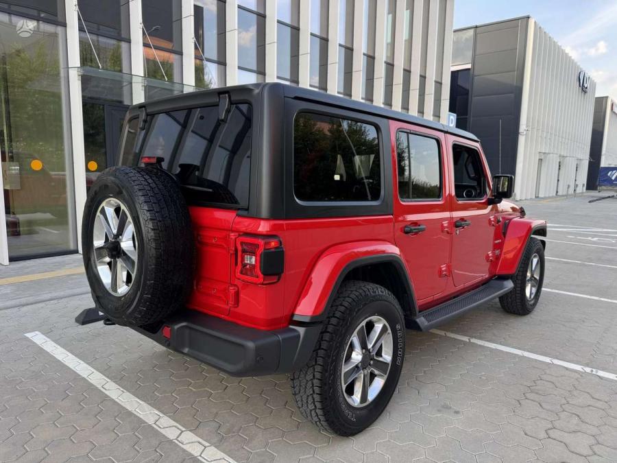 Sarkans Jeep Wrangler 2020 Viļņa, ar dzinēja tilpumu 2.00 L un nobraukumu 94 tūkst. km par 28999 €, foto 13 vietnē AUTOMOTO.COM.LV