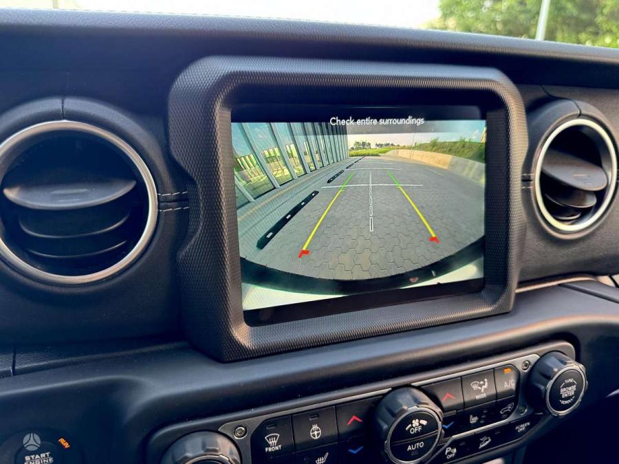 Sarkans Jeep Wrangler 2020 Viļņa, ar dzinēja tilpumu 2.00 L un nobraukumu 94 tūkst. km par 28999 €, foto 26 vietnē AUTOMOTO.COM.LV