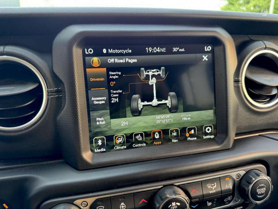 Sarkans Jeep Wrangler 2020 Viļņa, ar dzinēja tilpumu 2.00 L un nobraukumu 94 tūkst. km par 28999 €, foto 27 vietnē AUTOMOTO.COM.LV
