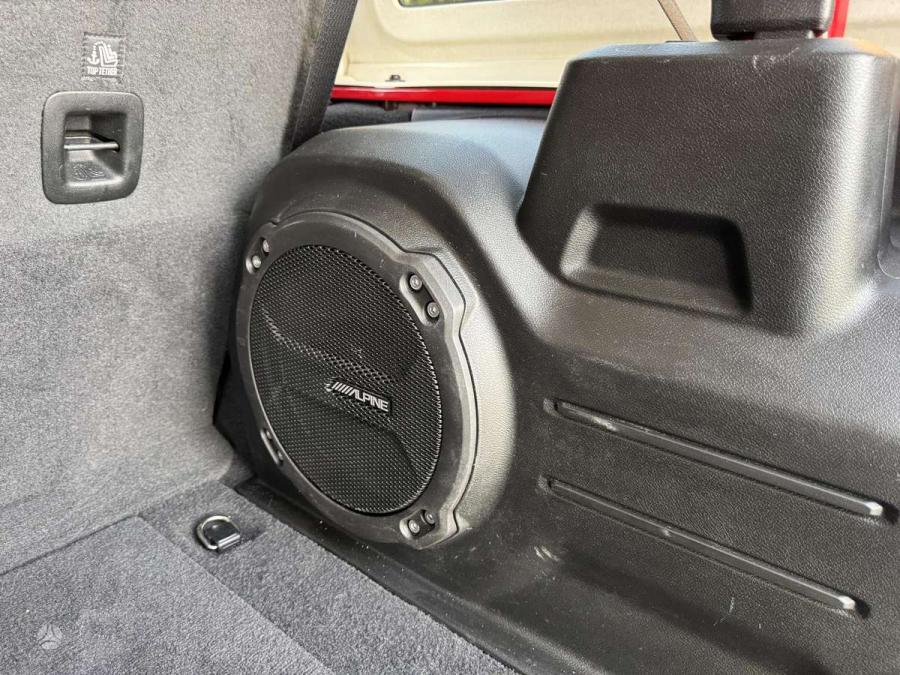 Sarkans Jeep Wrangler 2020 Viļņa, ar dzinēja tilpumu 2.00 L un nobraukumu 94 tūkst. km par 28999 €, foto 30 vietnē AUTOMOTO.COM.LV