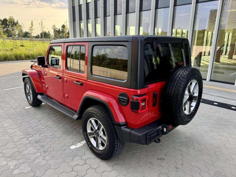 Sarkans Jeep Wrangler 2020 Viļņa, ar dzinēja tilpumu 2.00 L un nobraukumu 94 tūkst. km par 28499 €, foto 19 vietnē AUTOMOTO.COM.LV