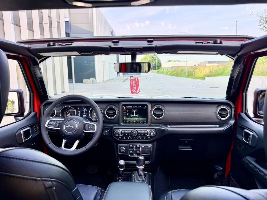 Sarkans Jeep Wrangler 2020 Viļņa, ar dzinēja tilpumu 2.00 L un nobraukumu 94 tūkst. km par 28499 €, foto 33 vietnē AUTOMOTO.COM.LV