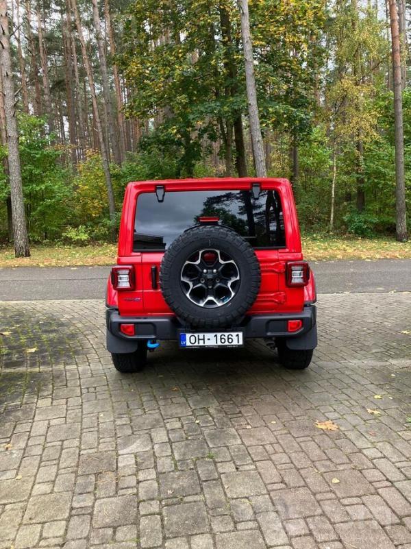 Sarkans Jeep Wrangler 2022 Rīga, ar dzinēja tilpumu 2.00 L un nobraukumu 52 tūkst. km par 46000 €, foto 4 vietnē AUTOMOTO.COM.LV