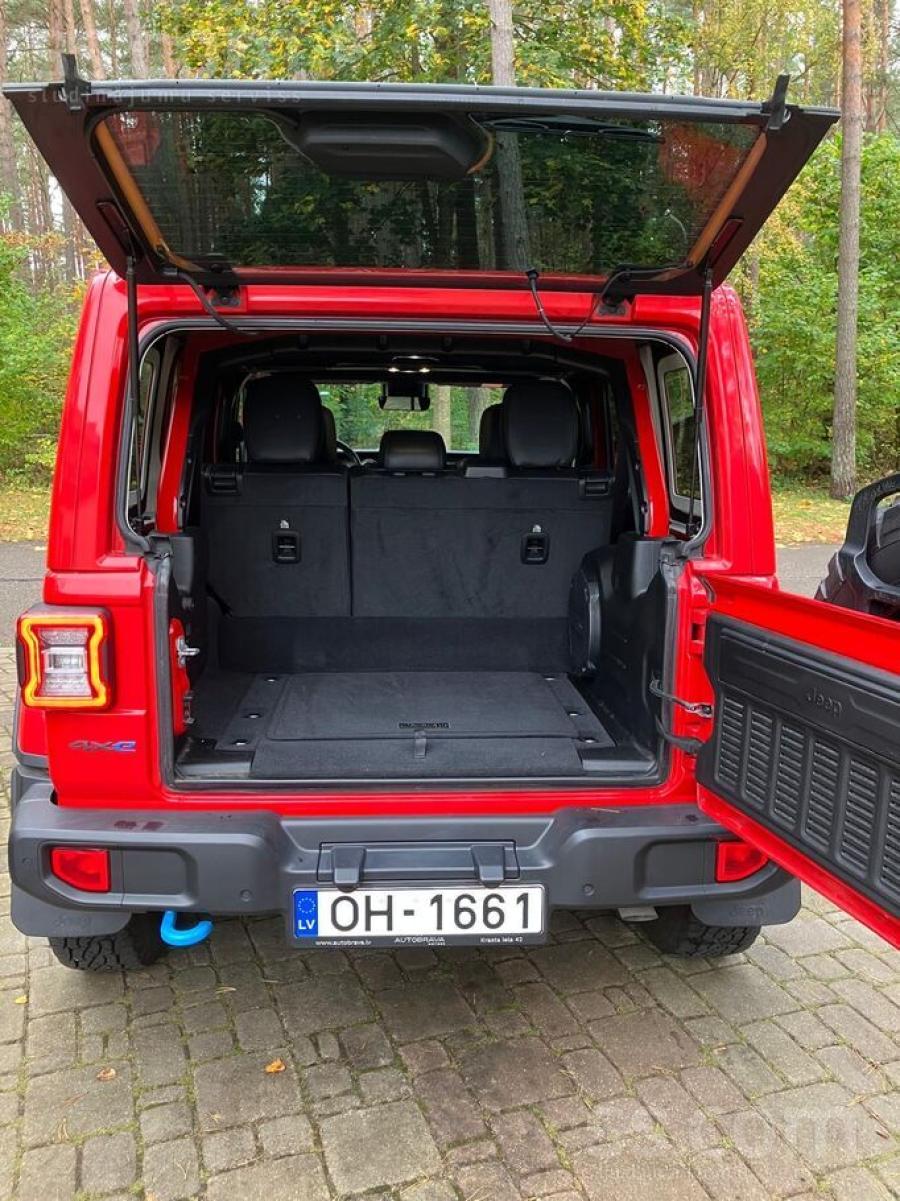 Sarkans Jeep Wrangler 2022 Rīga, ar dzinēja tilpumu 2.00 L un nobraukumu 52 tūkst. km par 46000 €, foto 7 vietnē AUTOMOTO.COM.LV