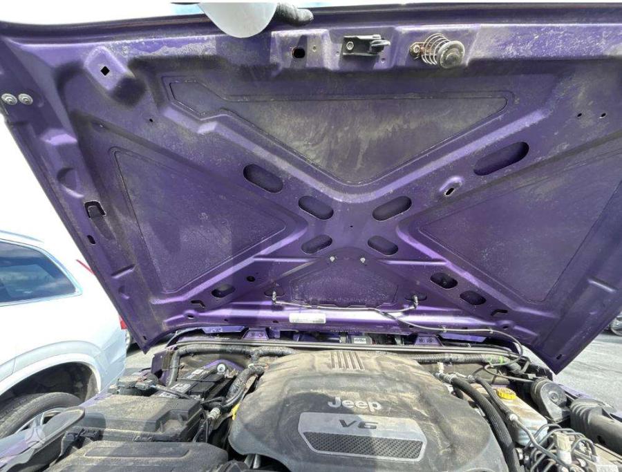Violet Jeep Wrangler 2017 in Vilnius, with an engine capacity of 3.60 L and mileage of 187 thousand km for 11900 €, photo 10 on AUTOMOTO.COM.LV