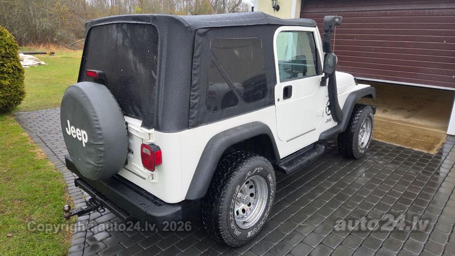 Balts Jeep Wrangler 2000 Tallina, ar dzinēja tilpumu 2.50 L un nobraukumu 124 tūkst. km par 16600 €, foto 3 vietnē AUTOMOTO.COM.LV