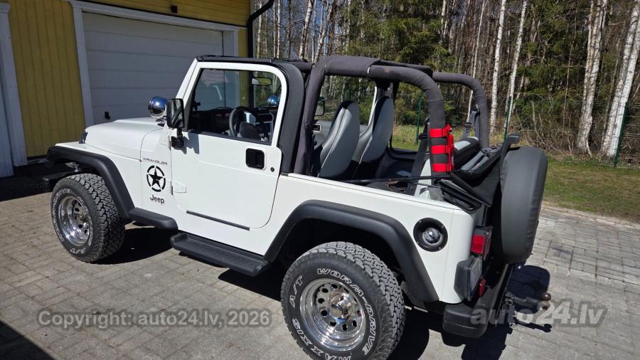 Balts Jeep Wrangler 2000 Tallina, ar dzinēja tilpumu 2.50 L un nobraukumu 124 tūkst. km par 16600 €, foto 9 vietnē AUTOMOTO.COM.LV