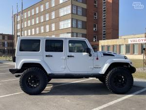 Balts Jeep Wrangler 2014 Panevēža, ar dzinēja tilpumu 3.60 L un nobraukumu 106 tūkst. km par 25999 €, foto 5 vietnē AUTOMOTO.COM.LV