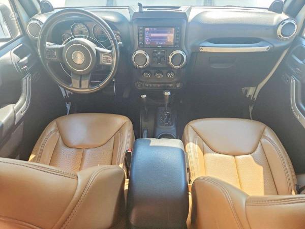 Balts Jeep Wrangler 2014 Klaipėda, ar dzinēja tilpumu 3.60 L un nobraukumu 194 tūkst. km par 14500 €, foto 7 vietnē AUTOMOTO.COM.LV