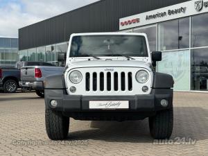 Balts Jeep Wrangler 2014 Tallina, ar dzinēja tilpumu 2.80 L un nobraukumu 116 tūkst. km par 23900 €, foto 4 vietnē AUTOMOTO.COM.LV