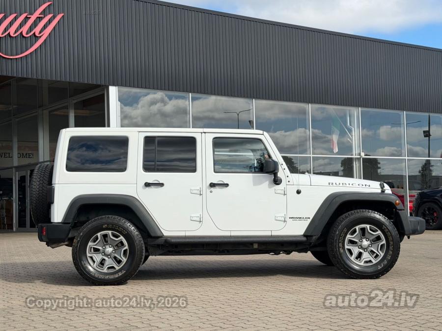 Balts Jeep Wrangler 2014 Tallina, ar dzinēja tilpumu 2.80 L un nobraukumu 116 tūkst. km par 23900 €, foto 8 vietnē AUTOMOTO.COM.LV