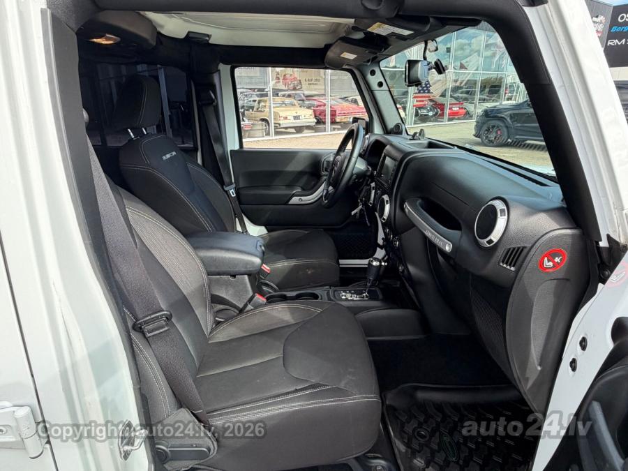 Balts Jeep Wrangler 2014 Tallina, ar dzinēja tilpumu 2.80 L un nobraukumu 116 tūkst. km par 23900 €, foto 21 vietnē AUTOMOTO.COM.LV