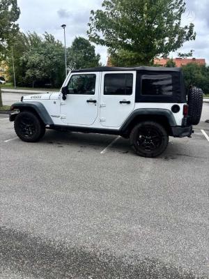 Balts Jeep Wrangler 2015 Klaipėda, ar dzinēja tilpumu 3.60 L un nobraukumu 267 tūkst. km par 7999 €, foto 7 vietnē AUTOMOTO.COM.LV