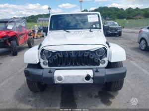 Balts Jeep Wrangler 2016 Klaipėda, ar dzinēja tilpumu 3.60 L un nobraukumu 235 tūkst. km par 13999 €, foto  vietnē AUTOMOTO.COM.LV