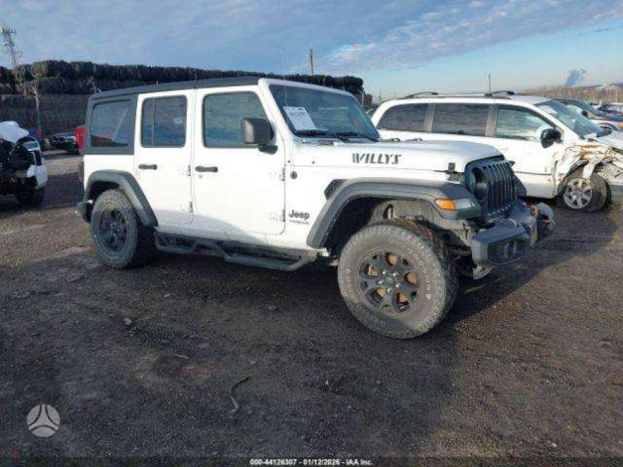 White Jeep Wrangler 2021 in Klaipeda, with an engine capacity of 2.00 L and mileage of 1 thousand km for 9800 €, photo 1 on AUTOMOTO.COM.LV