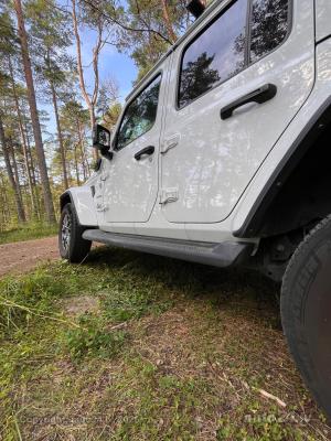 White Jeep Wrangler 2021 in Tallinn, with an engine capacity of 2.00 L and mileage of 140 thousand km for 44900 €, photo 7 on AUTOMOTO.COM.LV
