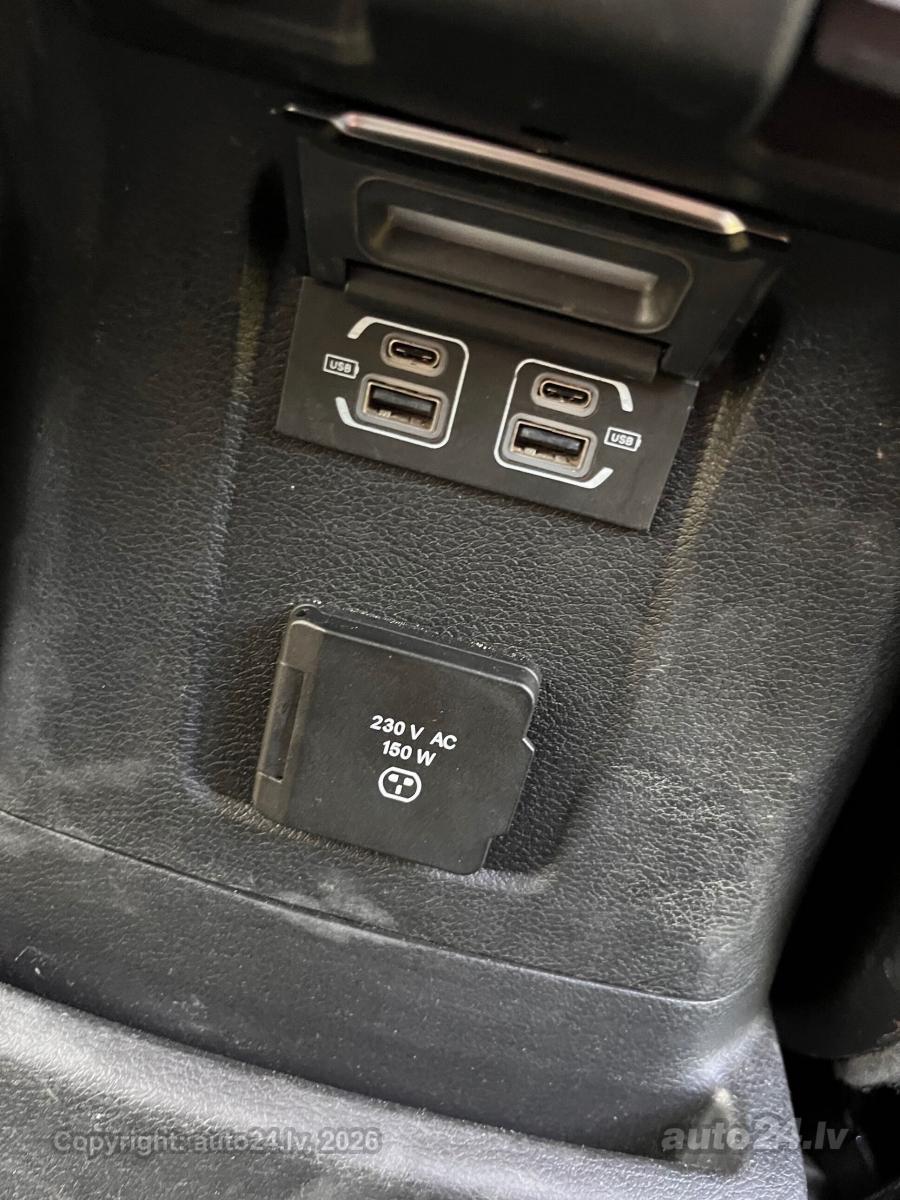 White Jeep Wrangler 2021 in Tallinn, with an engine capacity of 2.00 L and mileage of 140 thousand km for 44900 €, photo 18 on AUTOMOTO.COM.LV