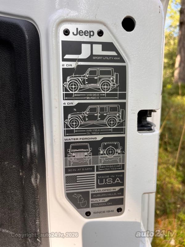 Balts Jeep Wrangler 2021 Tallina, ar dzinēja tilpumu 2.00 L un nobraukumu 140 tūkst. km par 44900 €, foto 6 vietnē AUTOMOTO.COM.LV
