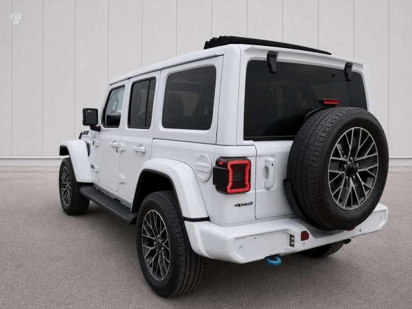 Balts Jeep Wrangler 2022 Viļņa, ar dzinēja tilpumu 2.00 L un nobraukumu 54 tūkst. km par 44900 €, foto 5 vietnē AUTOMOTO.COM.LV