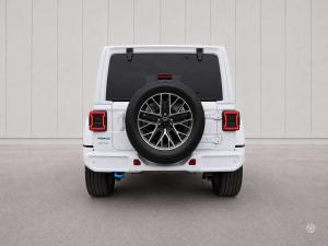 White Jeep Wrangler 2022 in Vilnius, with an engine capacity of 2.00 L and mileage of 54 thousand km for 44900 €, photo 7 on AUTOMOTO.COM.LV