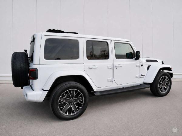 Balts Jeep Wrangler 2022 Viļņa, ar dzinēja tilpumu 2.00 L un nobraukumu 54 tūkst. km par 44900 €, foto 7 vietnē AUTOMOTO.COM.LV