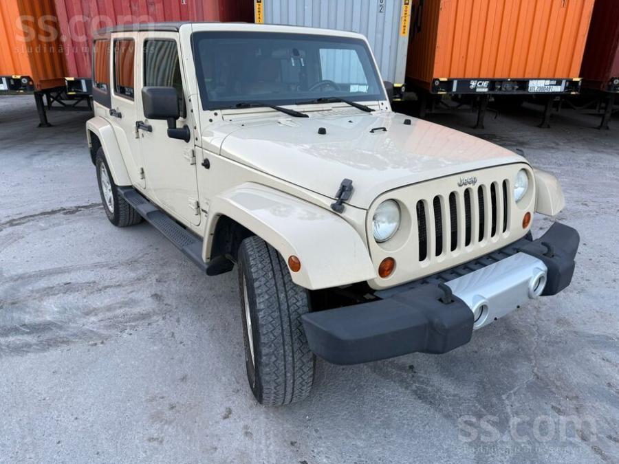 Dzeltens Jeep Wrangler 2012 Rīga, ar dzinēja tilpumu 3.60 L un nobraukumu 190 tūkst. km par 15000 €, foto 4 vietnē AUTOMOTO.COM.LV