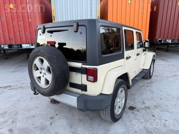 Dzeltens Jeep Wrangler 2012 Rīga, ar dzinēja tilpumu 3.60 L un nobraukumu 190 tūkst. km par 15000 €, foto 4 vietnē AUTOMOTO.COM.LV