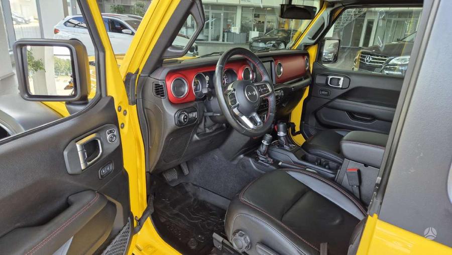 Dzeltens Jeep Wrangler 2020 Marijampole, ar dzinēja tilpumu 2.14 L un nobraukumu 74 tūkst. km par 33999 €, foto 10 vietnē AUTOMOTO.COM.LV