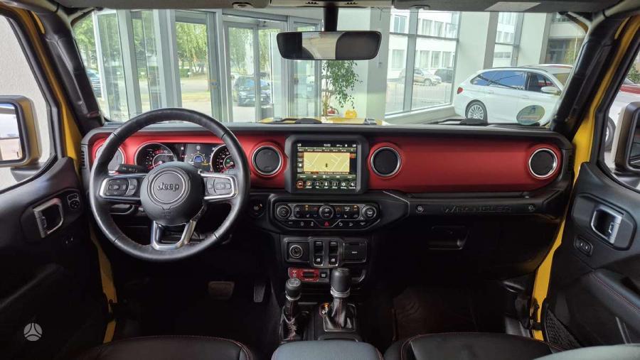 Dzeltens Jeep Wrangler 2020 Marijampole, ar dzinēja tilpumu 2.14 L un nobraukumu 74 tūkst. km par 33999 €, foto 20 vietnē AUTOMOTO.COM.LV