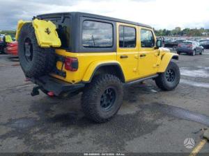 Yellow Jeep Wrangler 2021 in Klaipeda, with an engine capacity of 2.99 L and mileage of 139 thousand km for 18500 €, photo 5 on AUTOMOTO.COM.LV