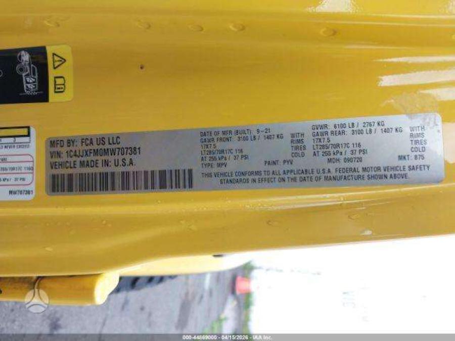 Yellow Jeep Wrangler 2021 in Klaipeda, with an engine capacity of 2.99 L and mileage of 139 thousand km for 18500 €, photo 10 on AUTOMOTO.COM.LV