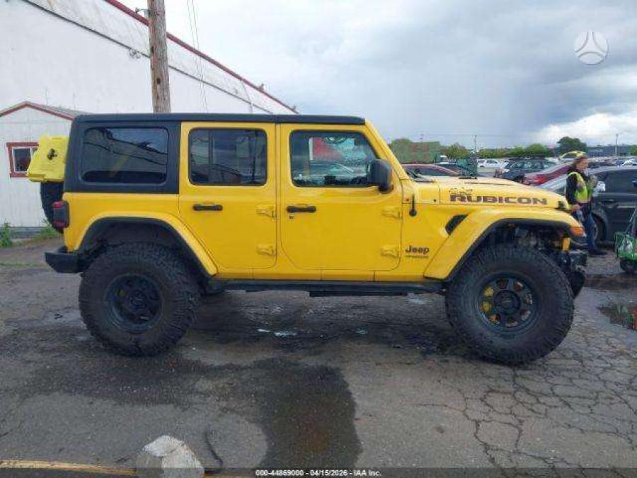 Yellow Jeep Wrangler 2021 in Klaipeda, with an engine capacity of 2.99 L and mileage of 139 thousand km for 18500 €, photo 15 on AUTOMOTO.COM.LV