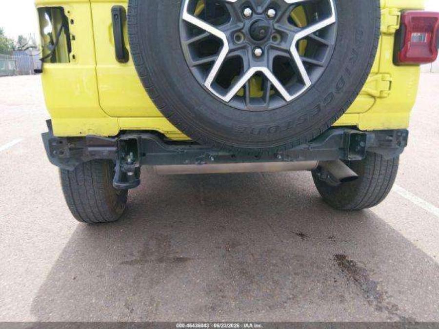 Dzeltens Jeep Wrangler 2024 Klaipėda, ar dzinēja tilpumu 2.00 L un nobraukumu 44 tūkst. km par 14000 €, foto 10 vietnē AUTOMOTO.COM.LV