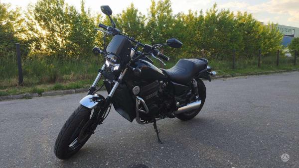 Black Kawasaki Eliminator 1987 in Kaunas, with an engine capacity of 0.98 L and mileage of 47 thousand km for 3000 €, photo 1 on AUTOMOTO.COM.LV
