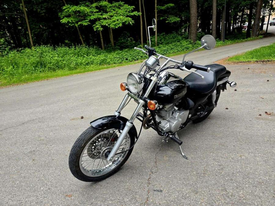 Black Kawasaki Eliminator 1998 in Kaunas, with an engine capacity of 0.13 L and mileage of 37 thousand km for 1900 €, photo 8 on AUTOMOTO.COM.LV