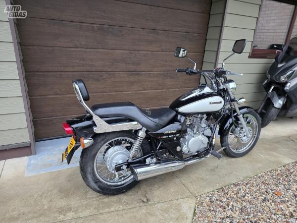 Kawasaki Eliminator 2000 in Pasvalys on AUTOMOTO.COM.LV Black Kawasaki Eliminator 2000 in Pasvalys, with an engine capacity of 0.13 L and mileage of 6 thousand km for 1499 €, photo 5 on AUTOMOTO.COM.LV