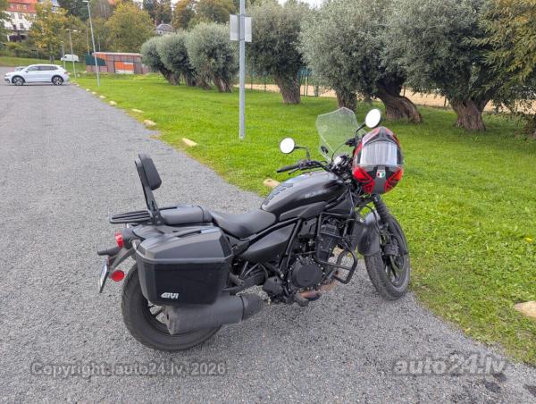 Melns Kawasaki Eliminator 2024 Tallina, ar dzinēja tilpumu 0.45 L un nobraukumu 11 tūkst. km par 6995 €, foto 5 vietnē AUTOMOTO.COM.LV