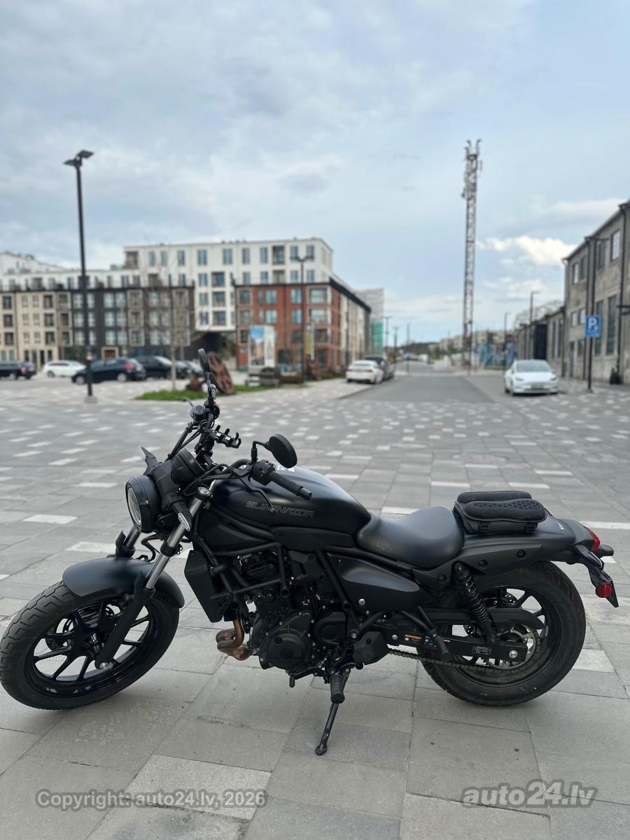Black Kawasaki Eliminator 2025 in Tallinn, with an engine capacity of 0.45 L and mileage of 3 thousand km for 5700 €, photo 1 on AUTOMOTO.COM.LV