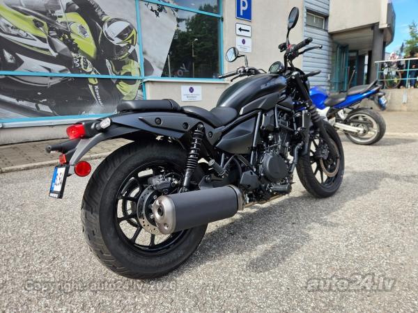 Melns Kawasaki Eliminator 2026 Tallina, ar dzinēja tilpumu 0.45 L un nobraukumu 1 tūkst. km par 5900 €, foto 3 vietnē AUTOMOTO.COM.LV