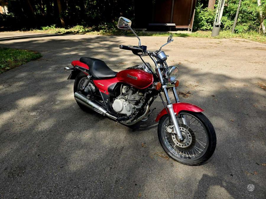 Sarkans Kawasaki Eliminator 1999 Kauņa, ar dzinēja tilpumu 0.13 L un nobraukumu 39 tūkst. km par 1700 €, foto 4 vietnē AUTOMOTO.COM.LV