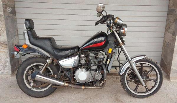 Melns Kawasaki EN 1986 Viļņa, ar dzinēja tilpumu 0.45 L un nobraukumu 89 tūkst. km par 680 €, foto 1 vietnē AUTOMOTO.COM.LV