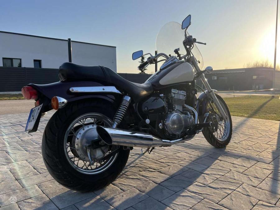 Kawasaki EN 1997 Kauņa, ar dzinēja tilpumu 0.50 L un nobraukumu 14 tūkst. km par 2400 €, foto 3 vietnē AUTOMOTO.COM.LV