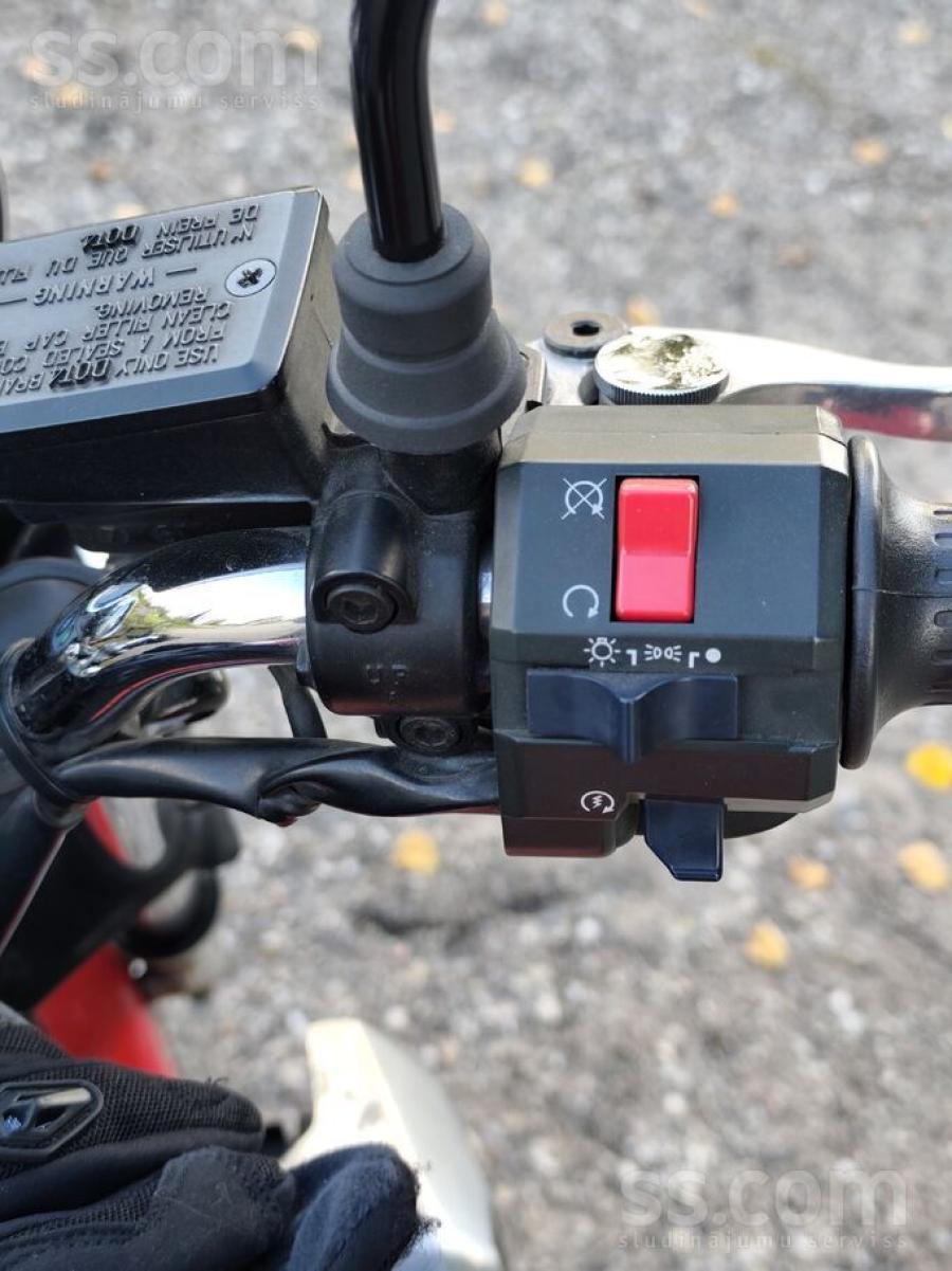 Kawasaki ER 5 1999 Gulbene, ar dzinēja tilpumu 0.50 L un nobraukumu 0 tūkst. km par 1450 €, foto 5 vietnē AUTOMOTO.COM.LV